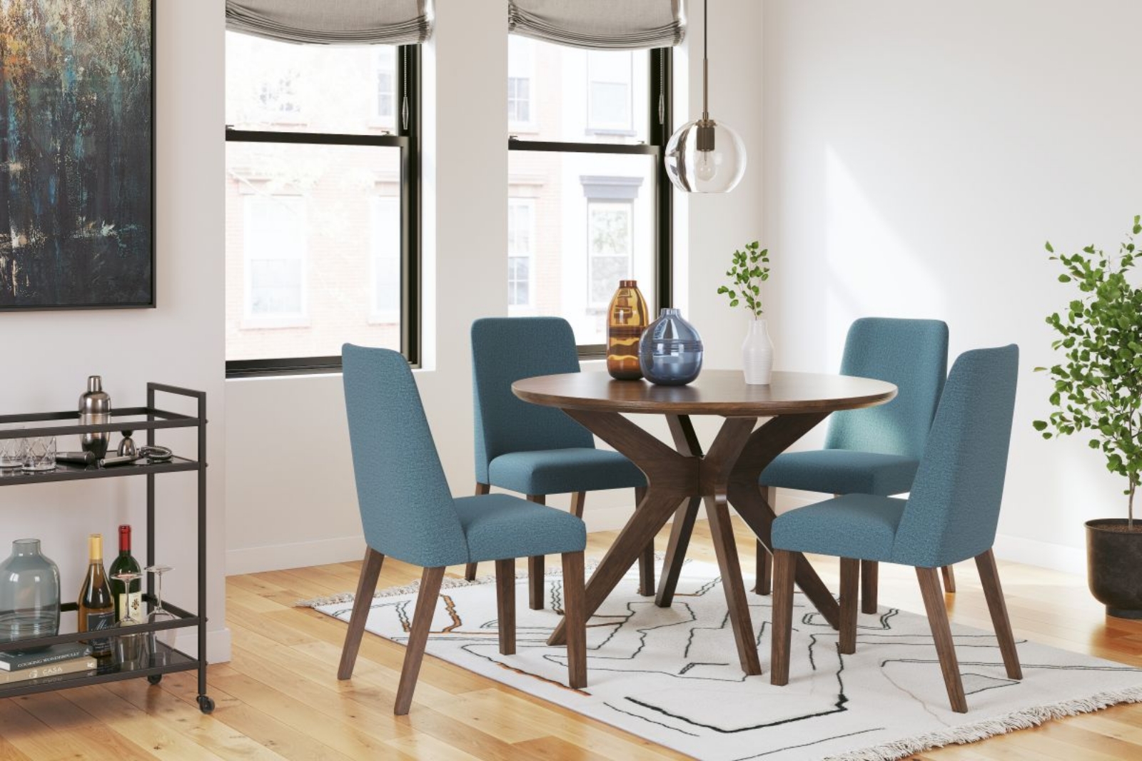 Lyncott Dining Table