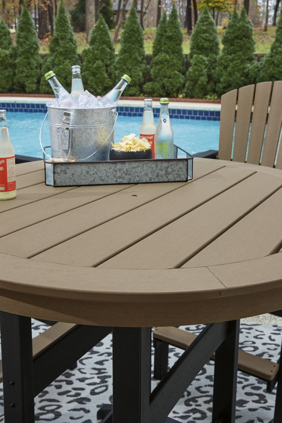 Fairen Trail Outdoor Bar Table