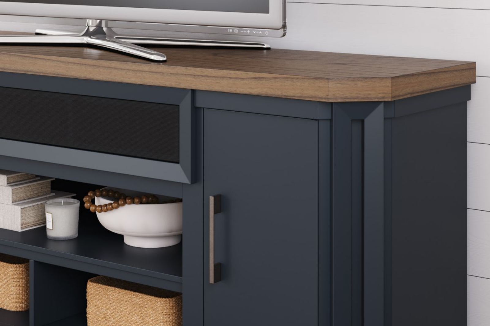 Landocken TV Stand