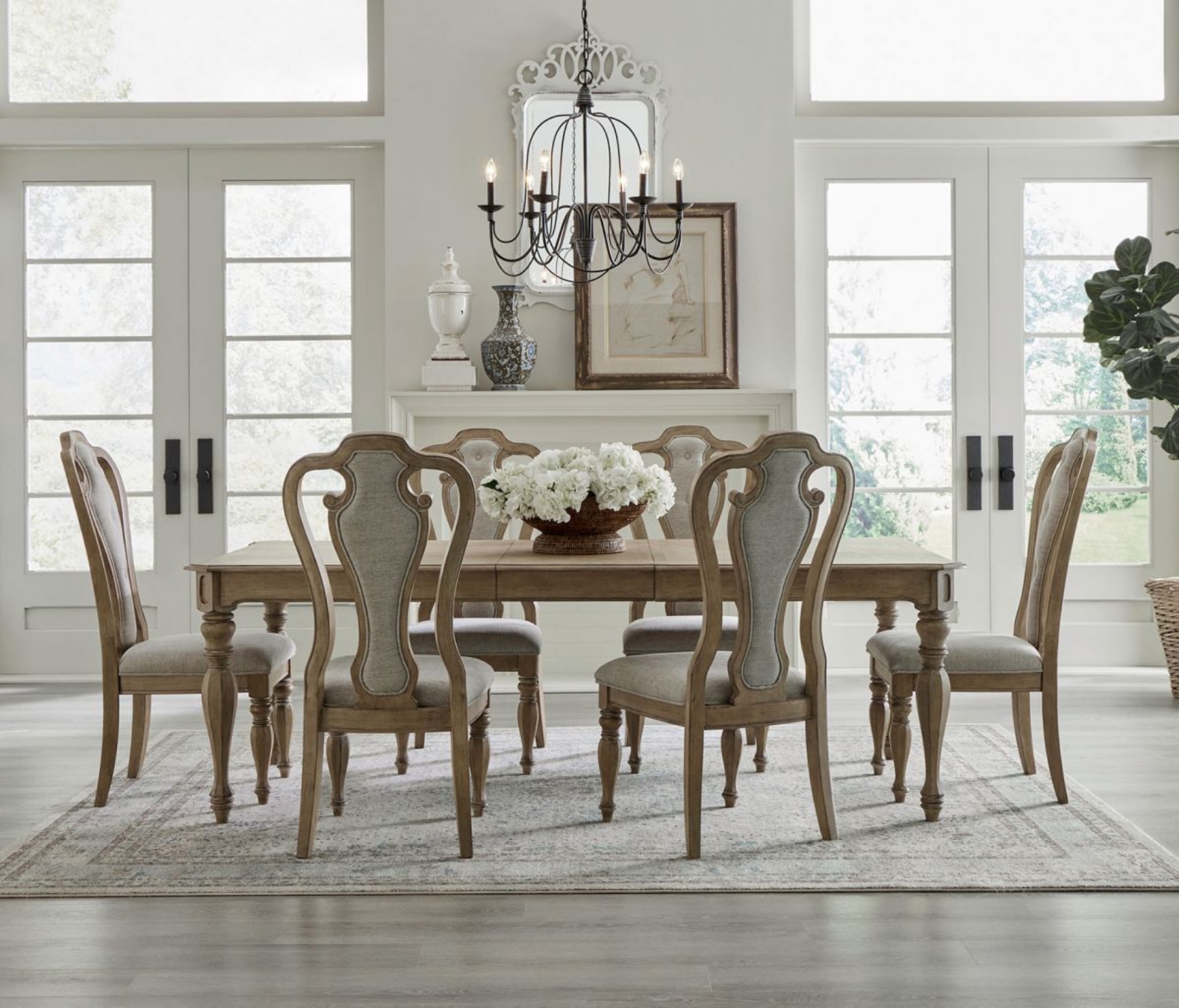 Magnolia Manor II Dining Table