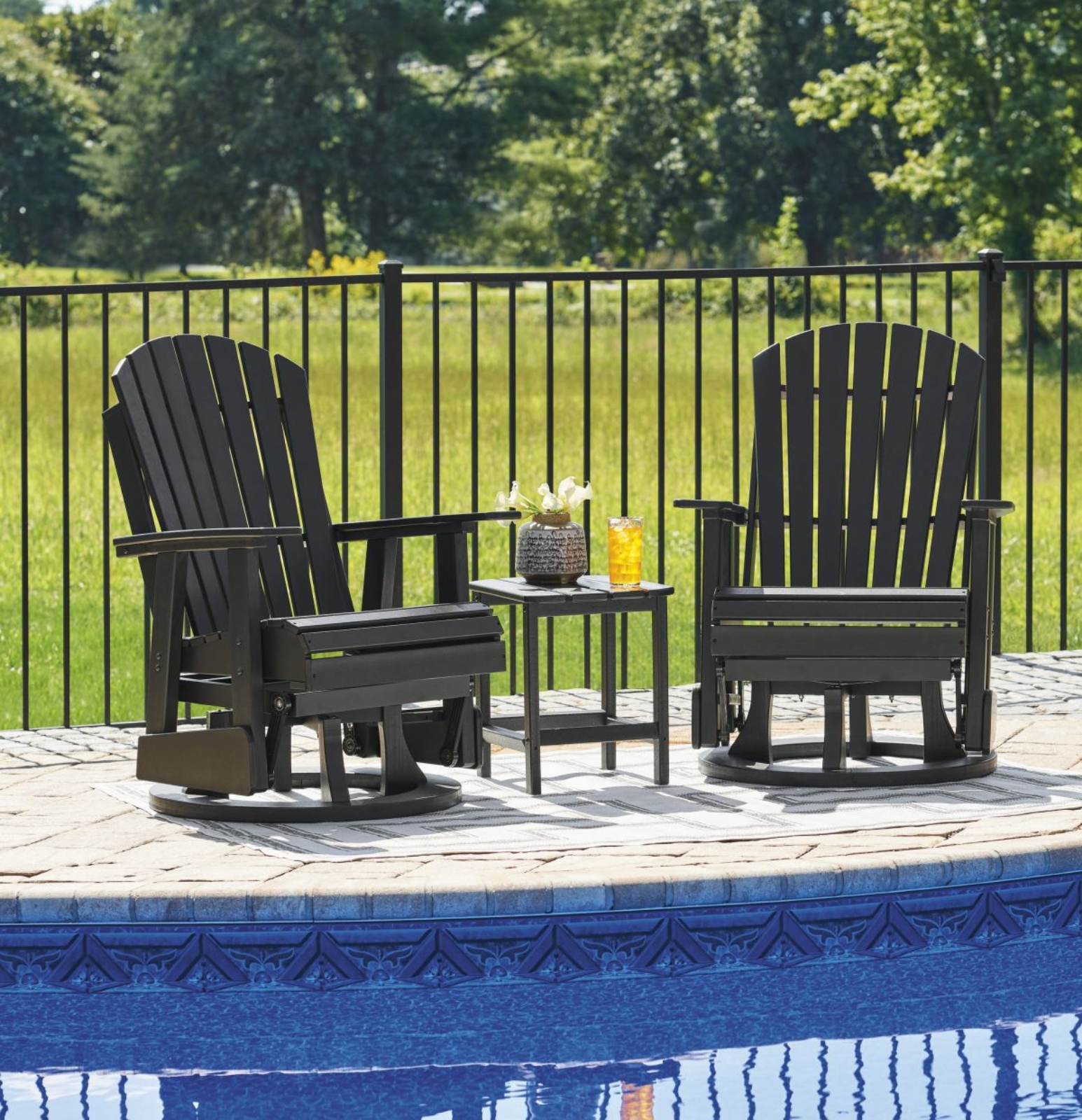 Hyland Wave Outdoor Chair