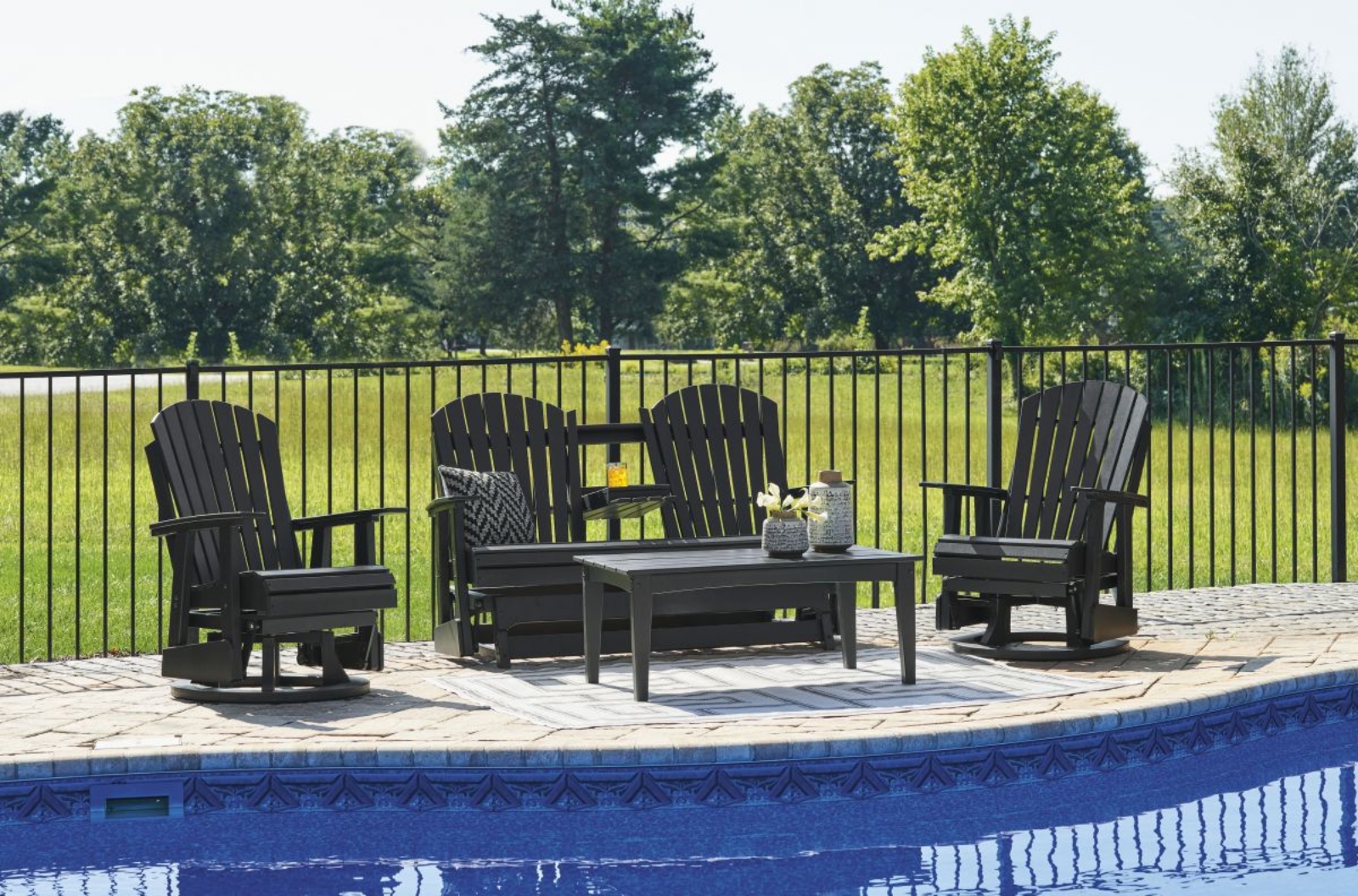 Hyland Wave Outdoor Chair